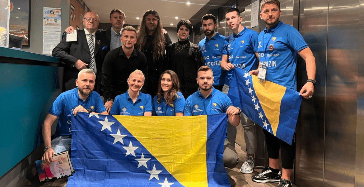 Humana gesta Saveza frizera BiH: Sav novac od ulaznica sa Državnog ... Humana gesta Saveza frizera BiH: Sav novac od ulaznica sa Državnog ...